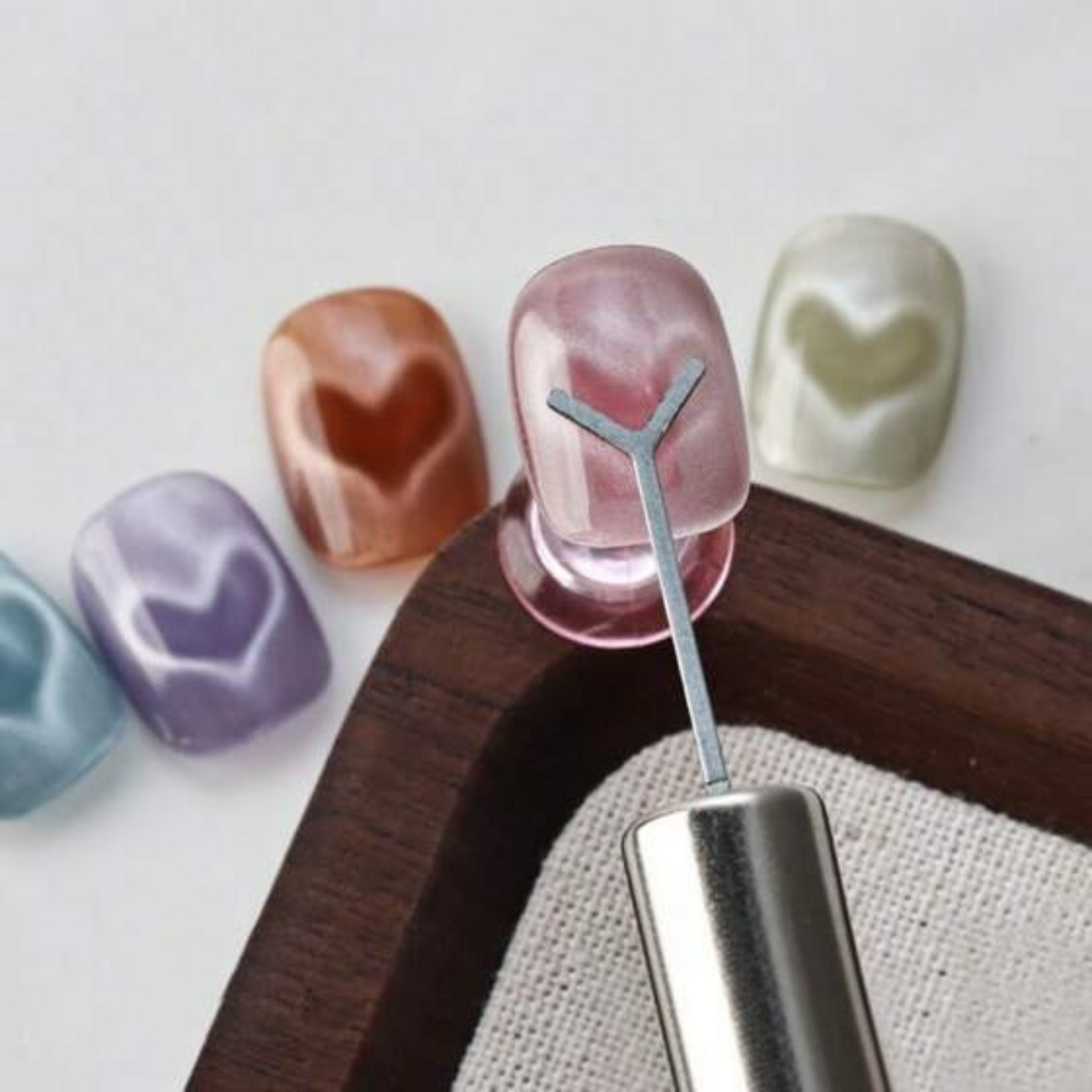 Shop Large Heart Cat Eye Magnetic Tool